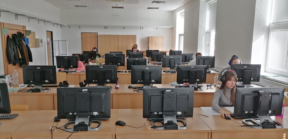 Call centrum FLKŘ - Fakulta logistiky a krizového řízení