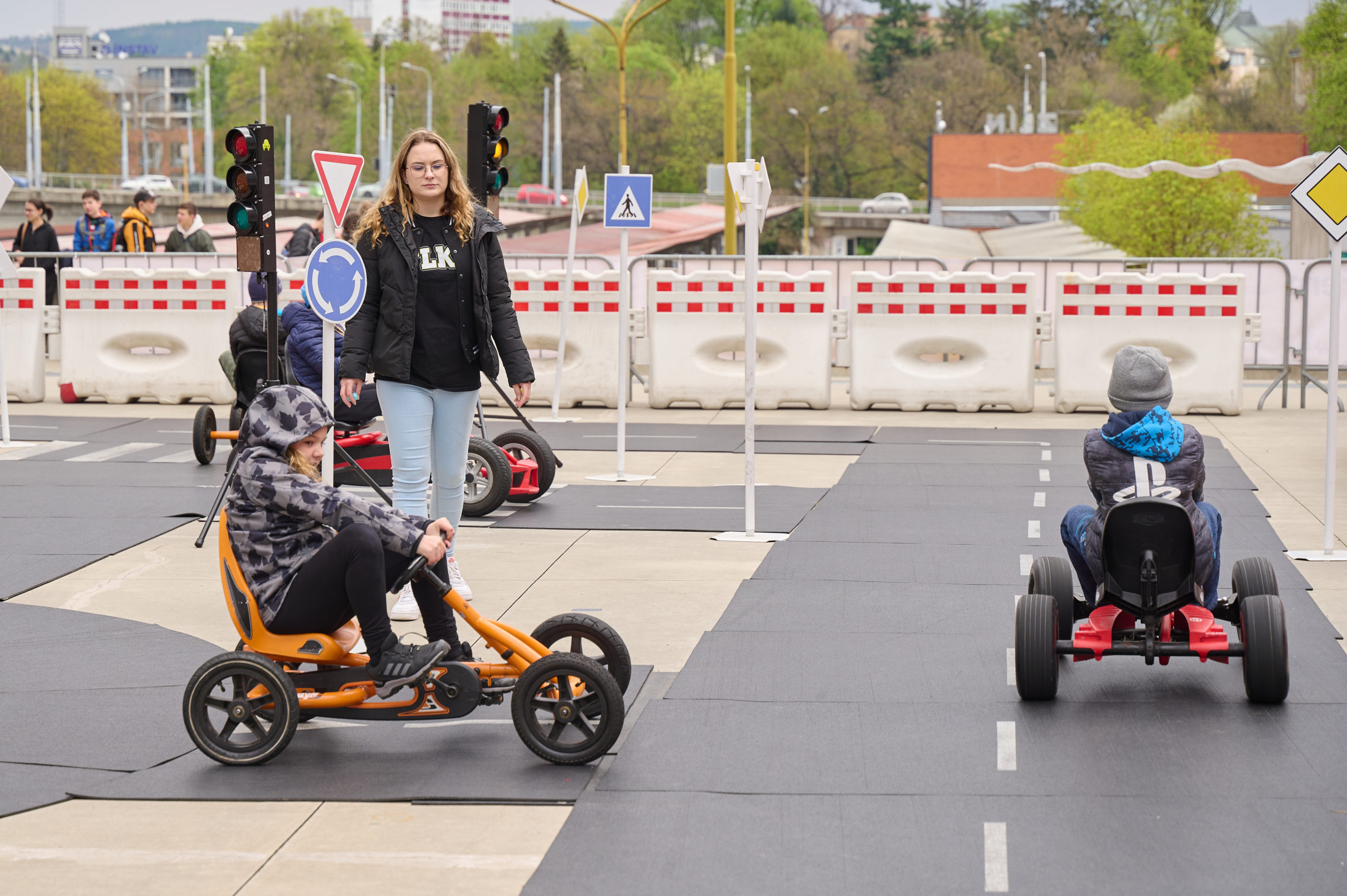 Hravě záchranářem aneb Týden bezpečnosti Zlínského kraje - Fakulta ...