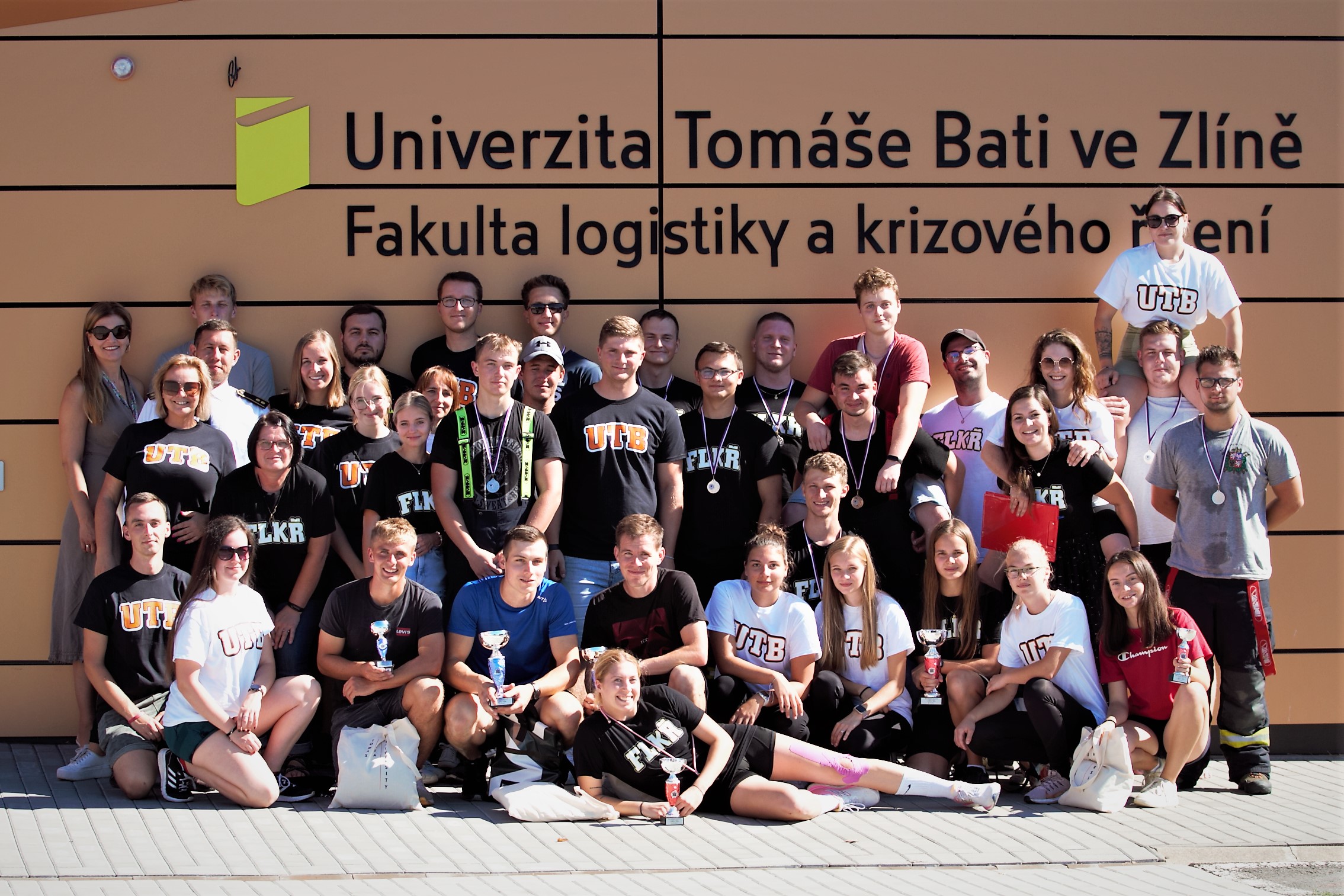 Úspěšná soutěž TFA - 10 studentů postupuje do celorepublikové soutěže v ...