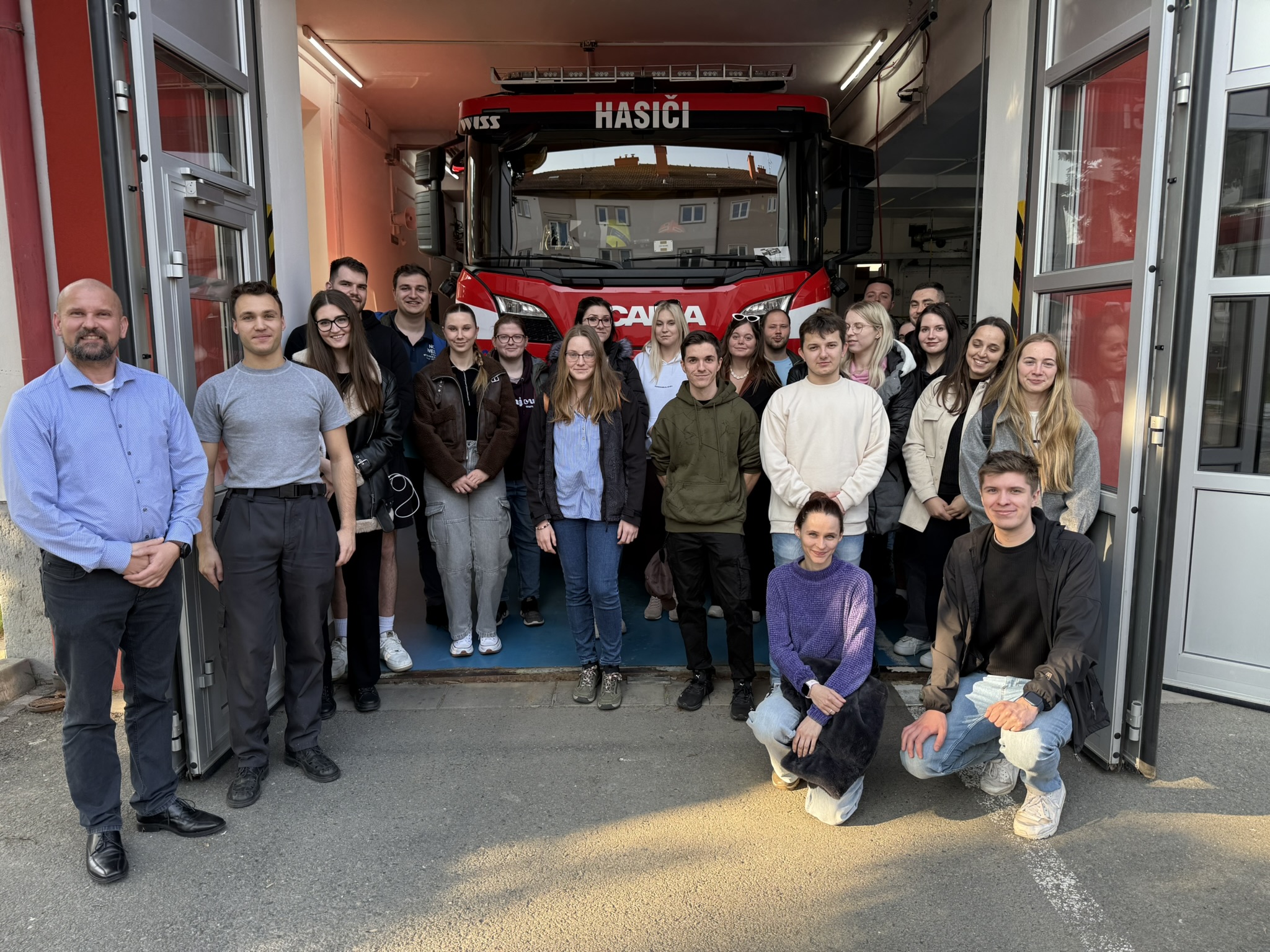 Students took a look behind the scenes of professional firefighters ...